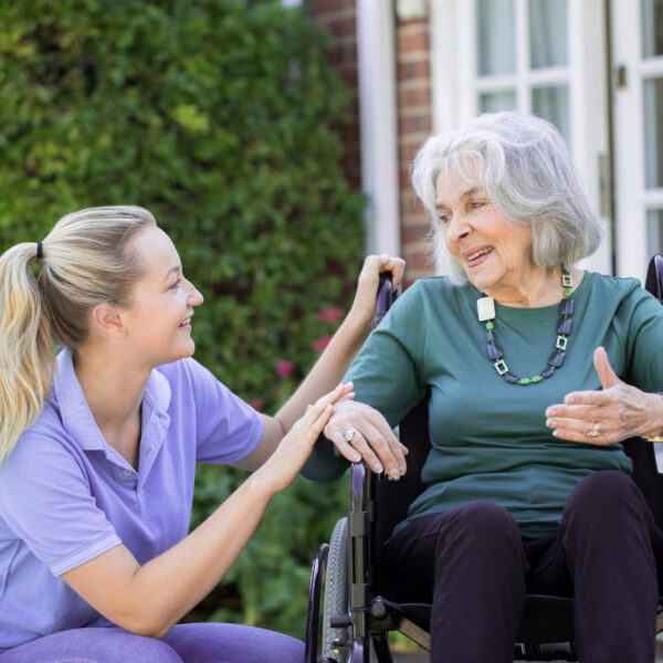 What Makes A Good Carer - 10 Important Qualities - Universal Care Services